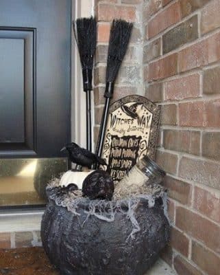 Imagenes y diseños de escobas decoradas para halloween